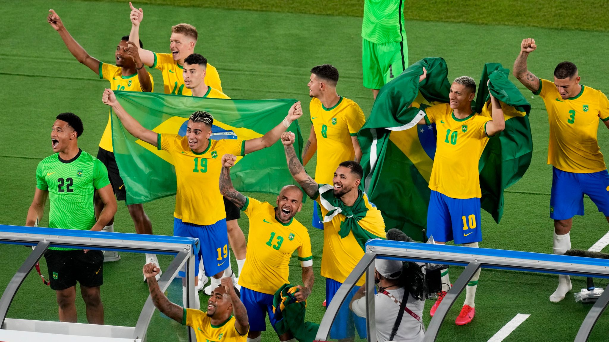 Tokyo 2020 Olympics: Brazil retain Olympic football gold with Malcom ...