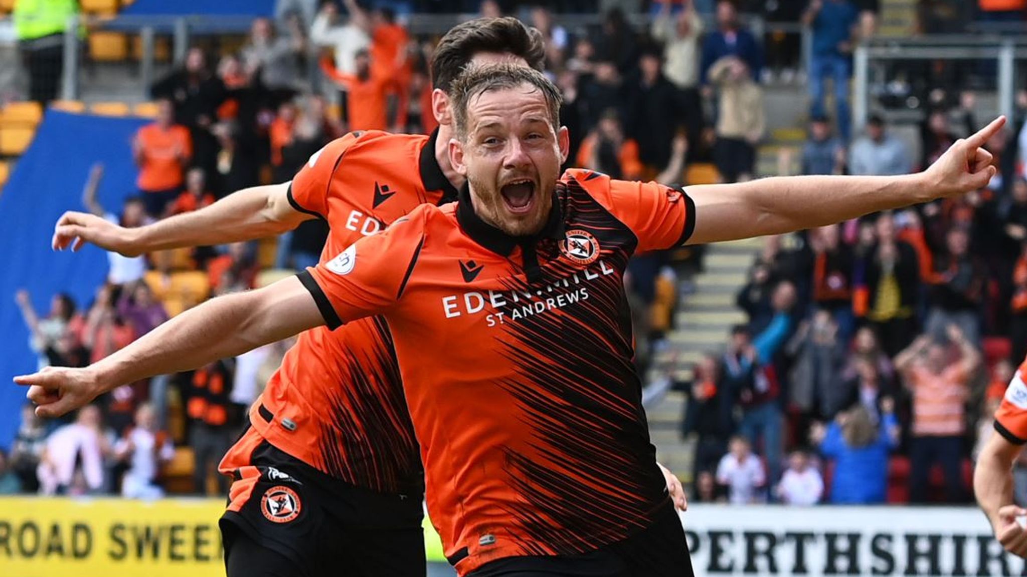 St Johnstone 0-1 Dundee United: Peter Pawlett scores before being sent ...