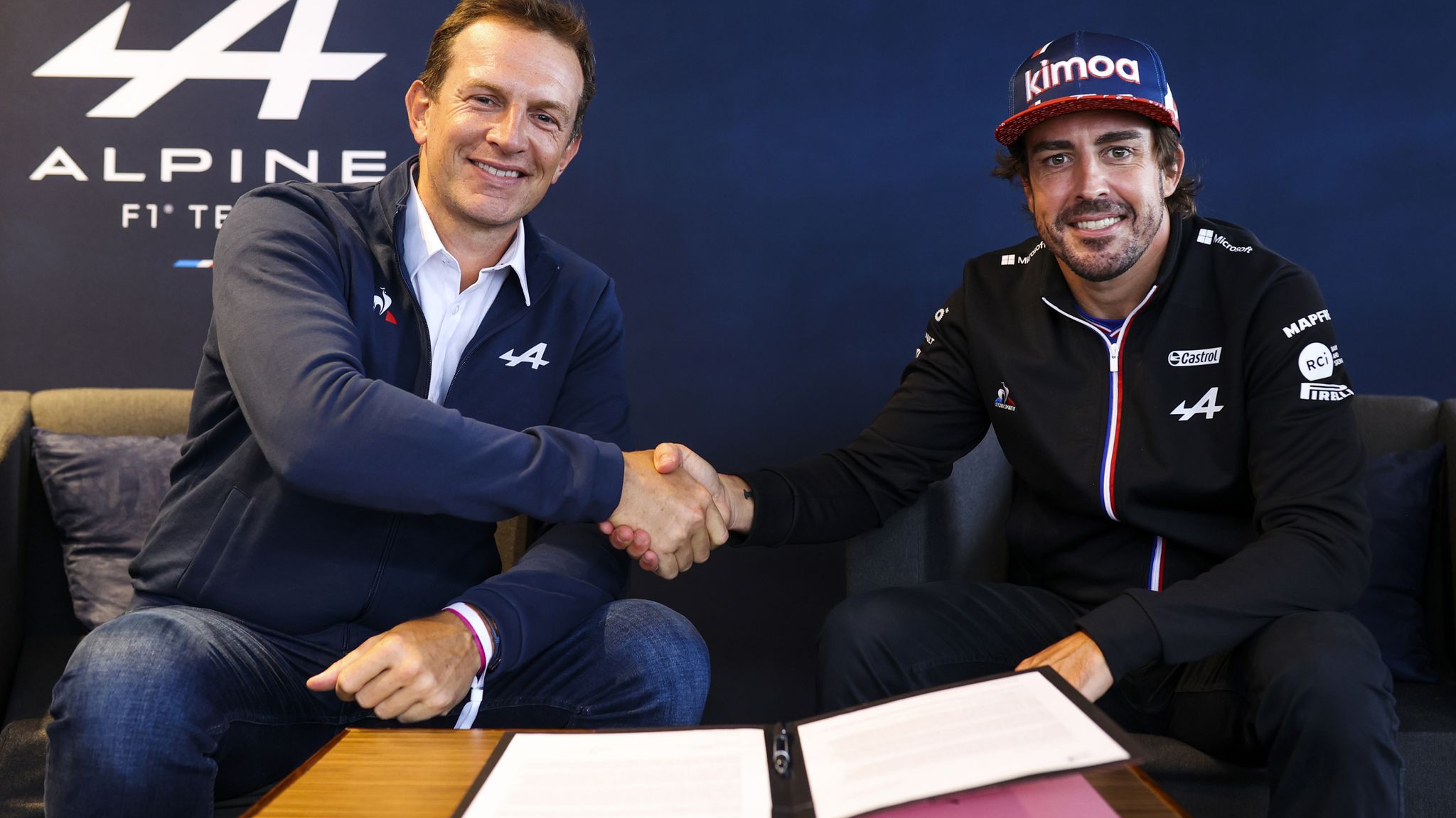 Fernando Alonso extends Formula 1 return into 2022 season with Alpine ...