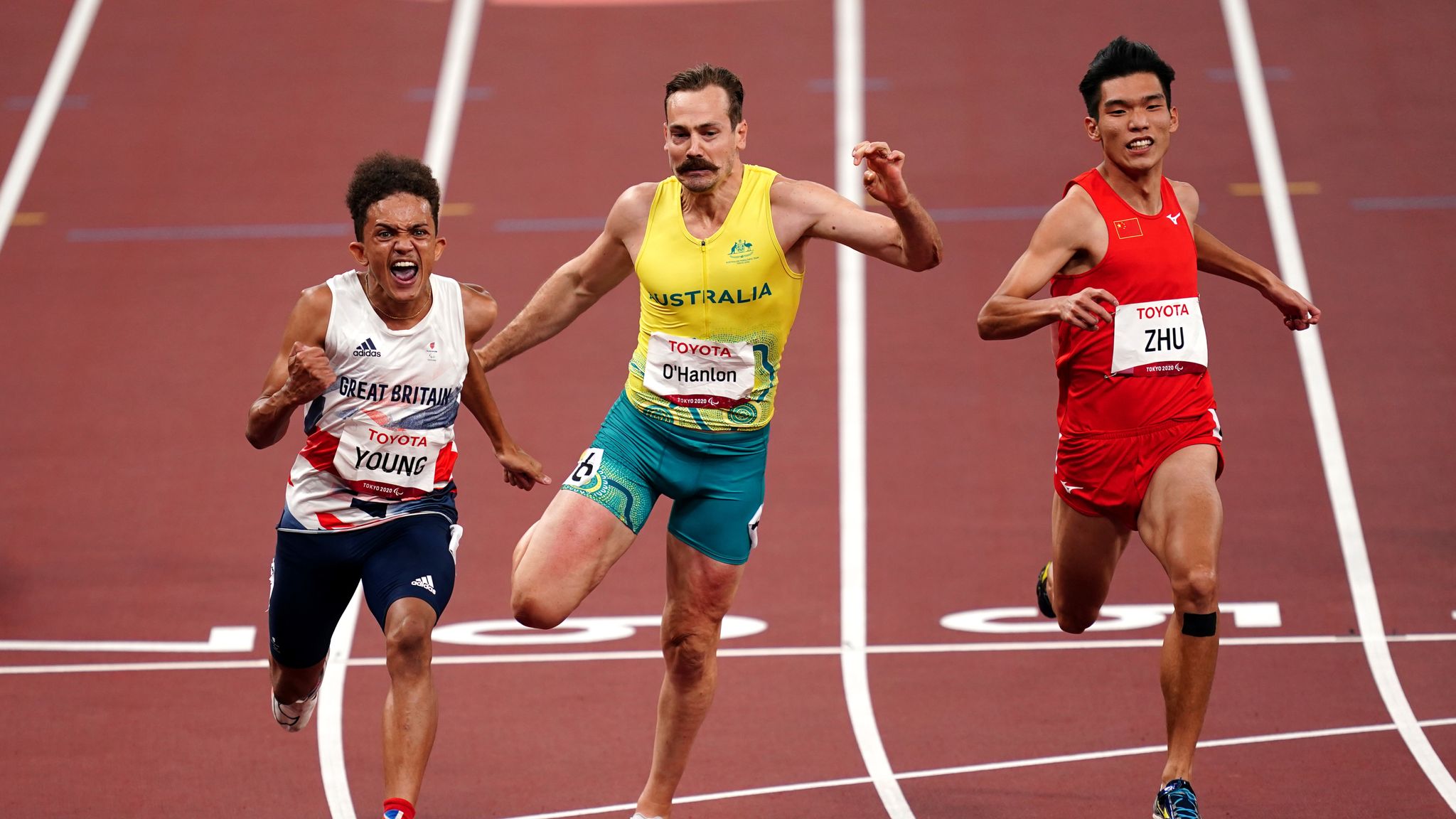 Tokyo 2020: Thomas Young and Sophie Hahn win Paralympic 100m titles ...