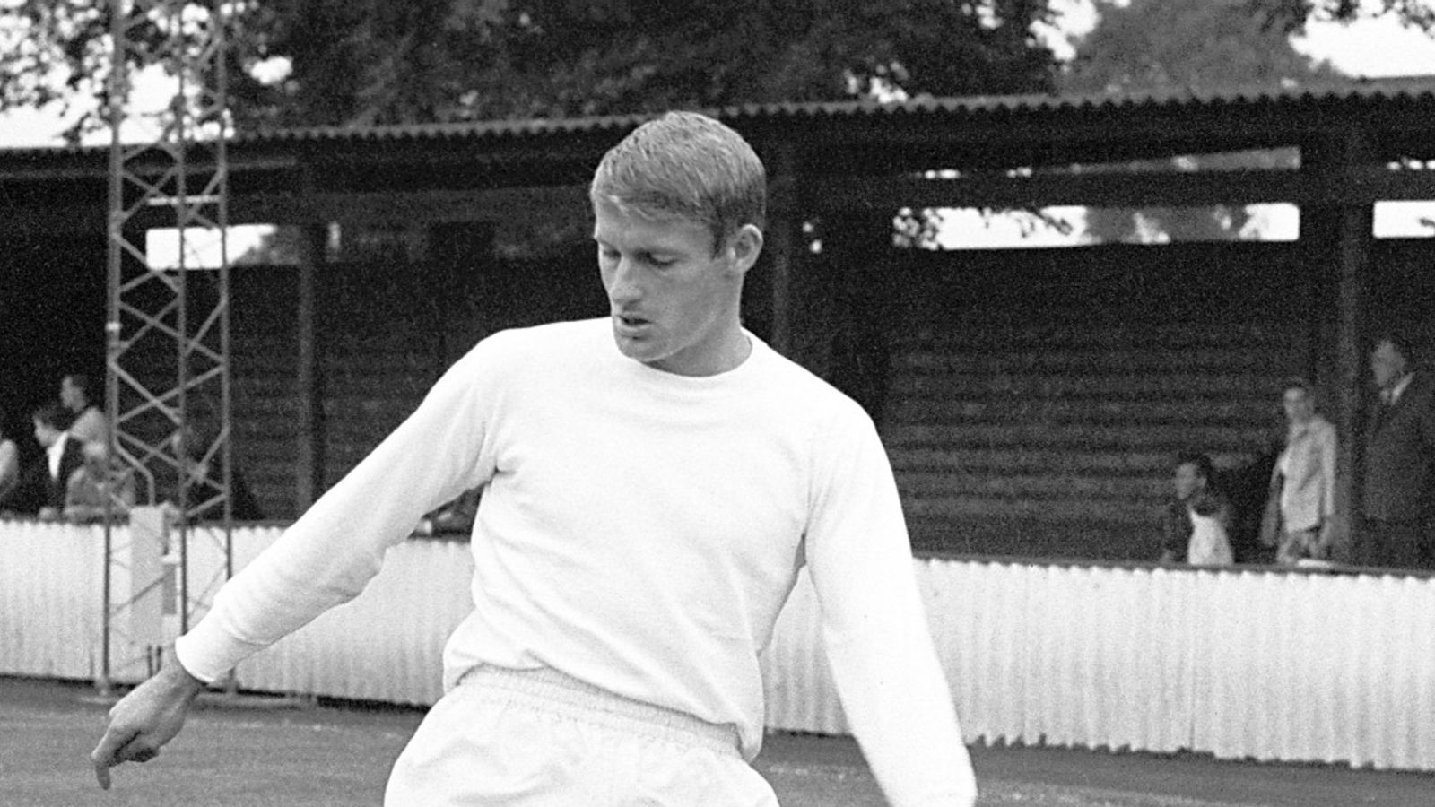Roger Hunt: Liverpool great and England World Cup winner dies aged 83 ...