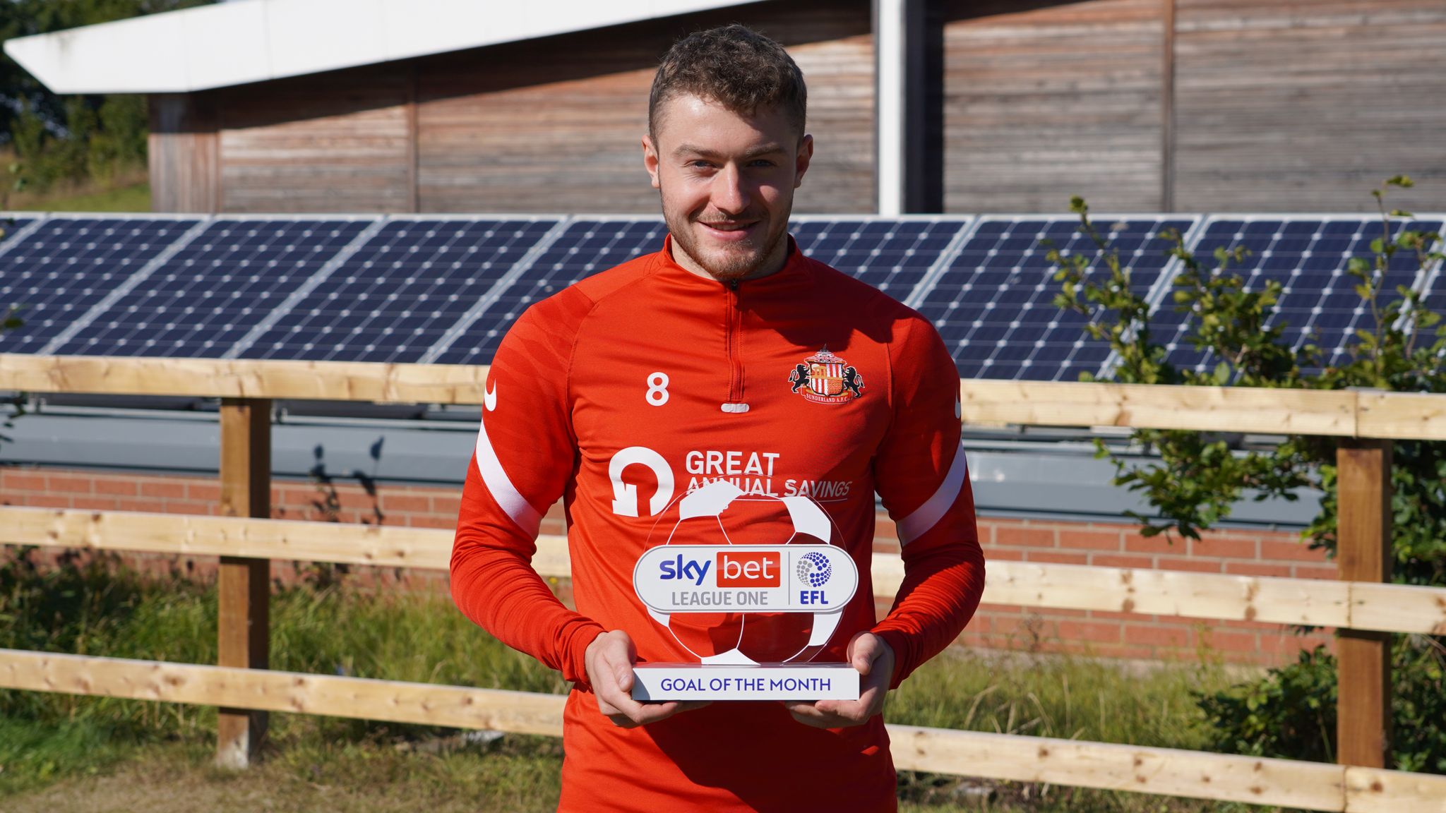 Elliot Embleton: Sunderland midfielder on Blackpool promotion, first ...