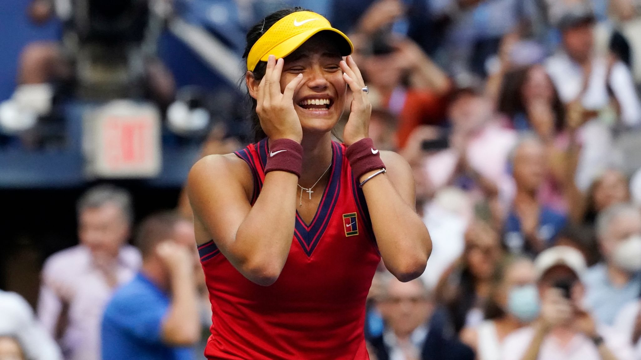 US Open 2021: Emma Raducanu beats Leylah Fernandez to win women's ...