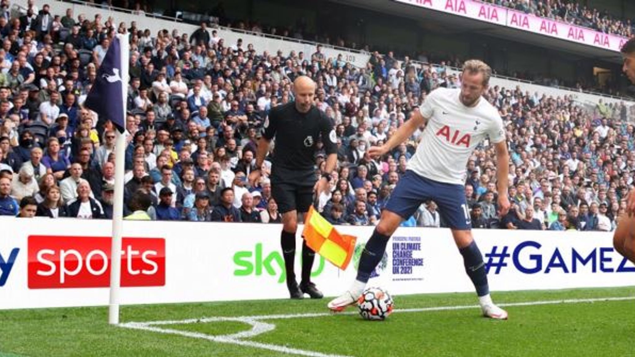 Sky and Tottenham partner for world's first major net zero carbon ...