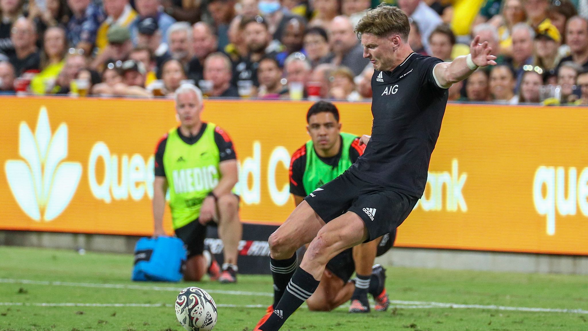 New Zealand 19-17 South Africa: Jordie Barrett lands magnificent ...