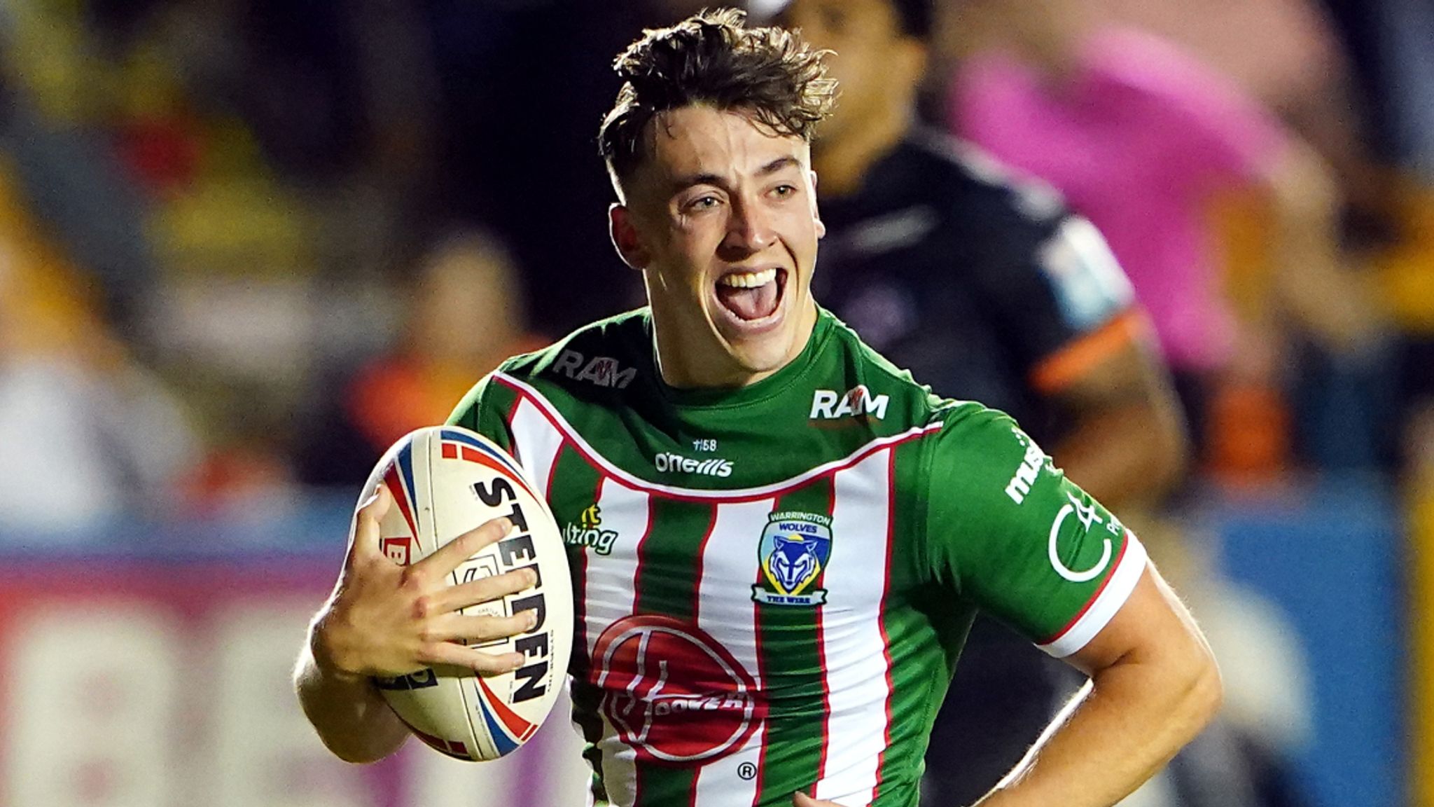 Matty Ashton: Warrington full-back signs new three-year contract until ...