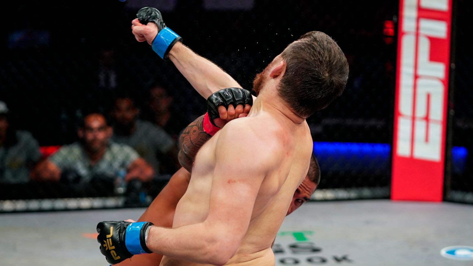 Cooper III defends title with Magomedkerimov KO | WWE News | Sky Sports