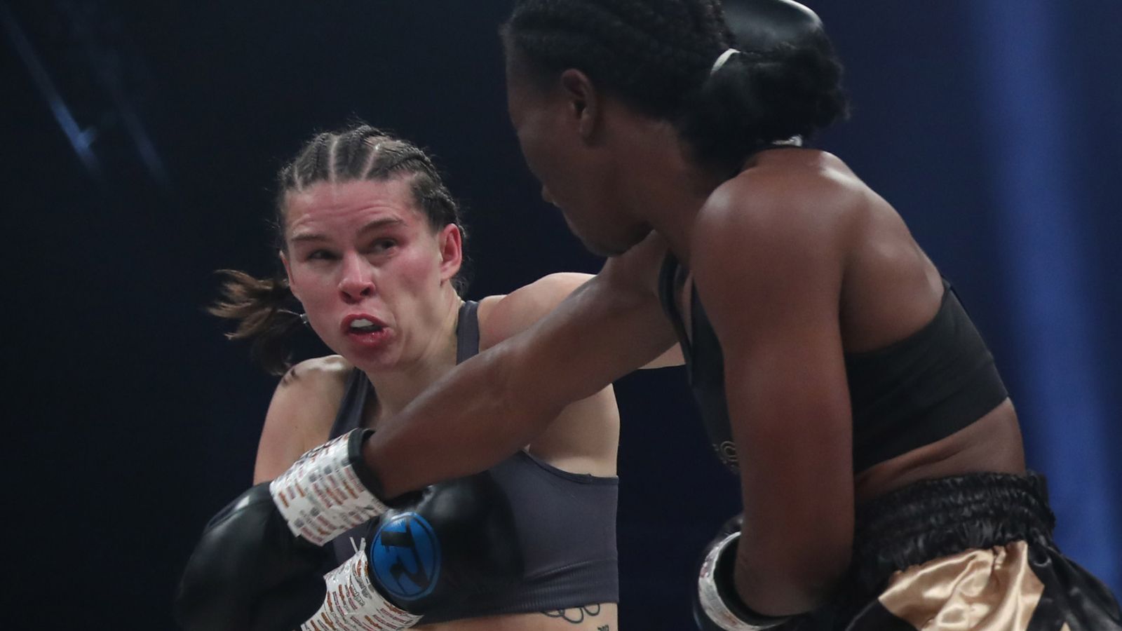 Savannah Marshall stops Lolita Muzeya in second round of sensational ...