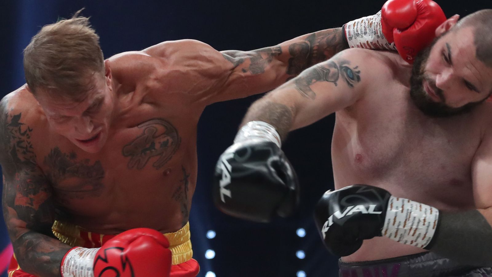 Steve Robinson reveals how he felt knockout punch 'through my knuckles ...