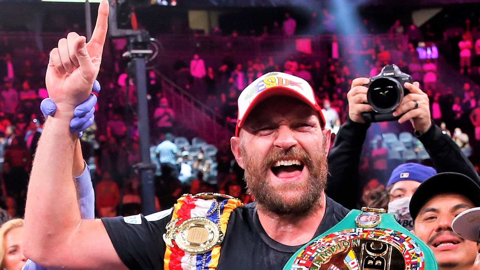 Oliver: Whyte deserves shot at Fury | Boxing News | Sky Sports