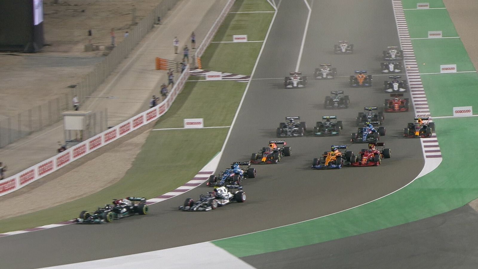 Qatar GP: Lewis Hamilton roaring back in F1 title fight as Mercedes say ...