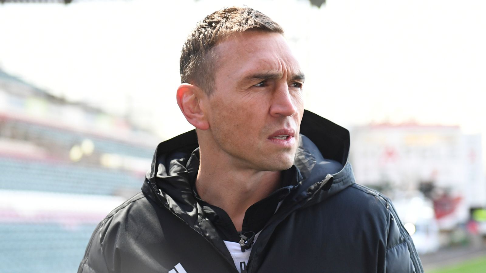Kevin Sinfield: Former Leeds Rhinos star sets off to go the extra mile ...