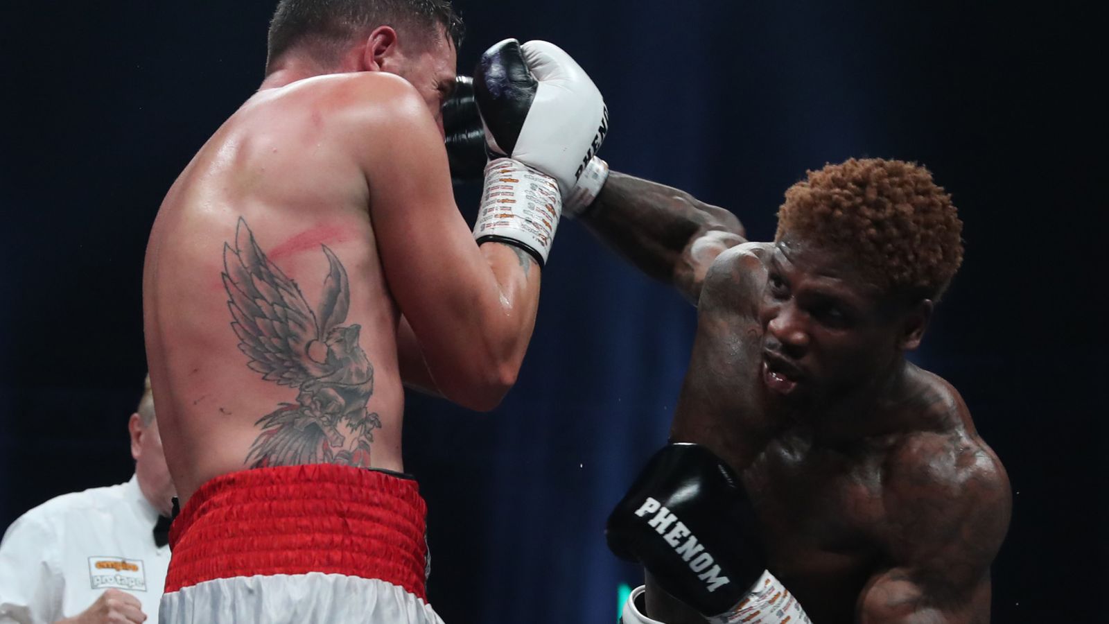 Mikael Lawal lands a thunderous knockout to emphatically announce ...