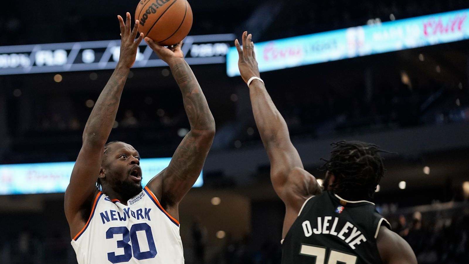 Randle hits 32 to break Bucks | NBA News | Sky Sports