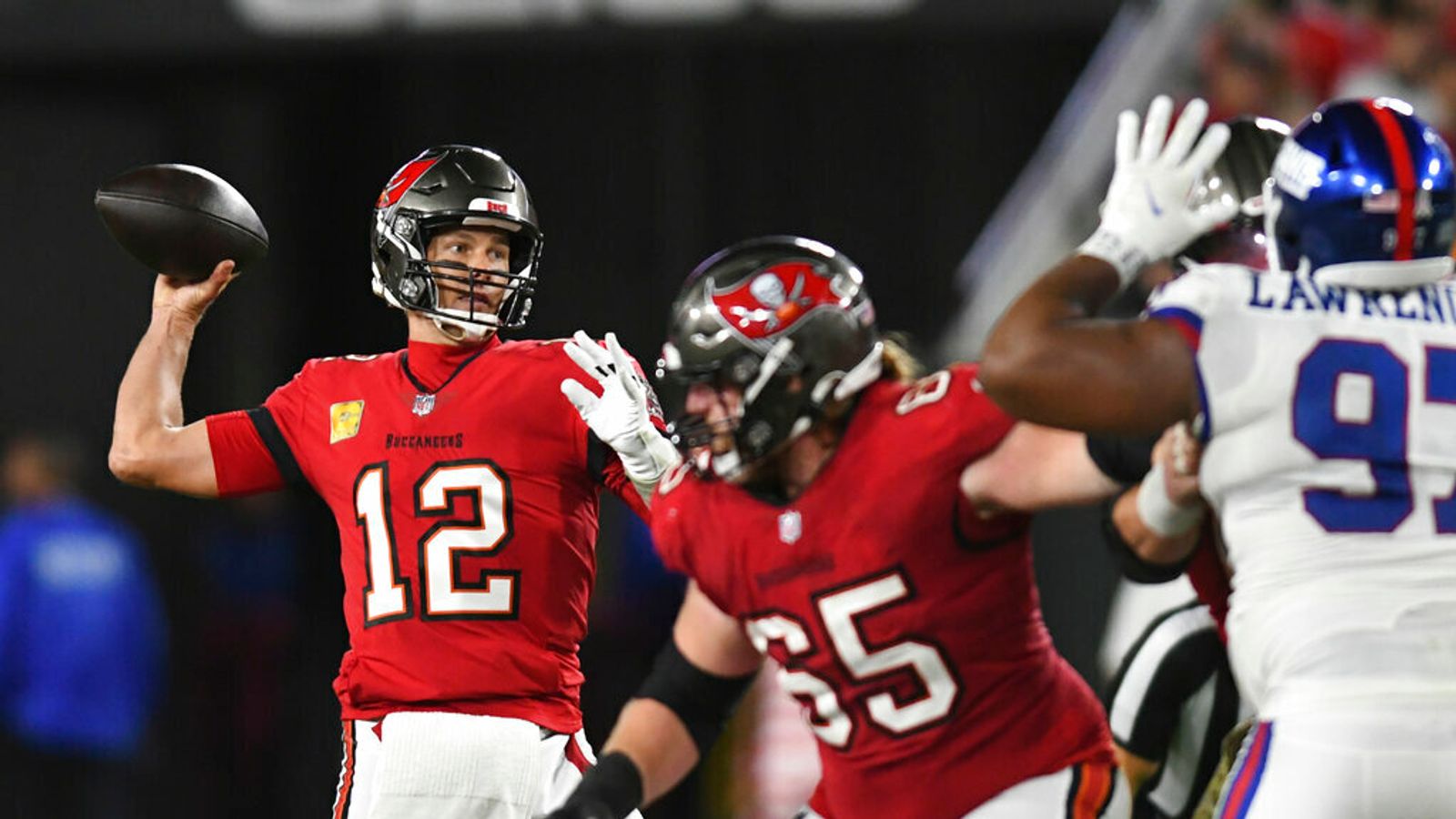 New York Giants 10-30 Tampa Bay Buccaneers: Tom Brady throws two ...