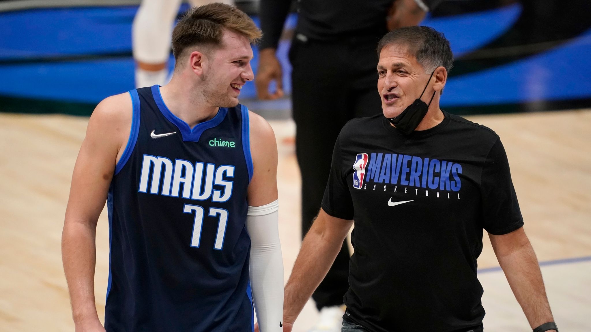 Dallas Mavericks owner Mark Cuban Q&A: His team's start, Dirk Nowitzki ...