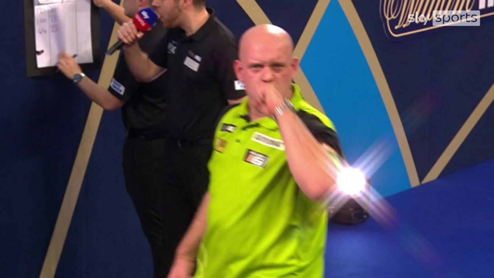 MVG survives scare to advance | Darts News | Sky Sports