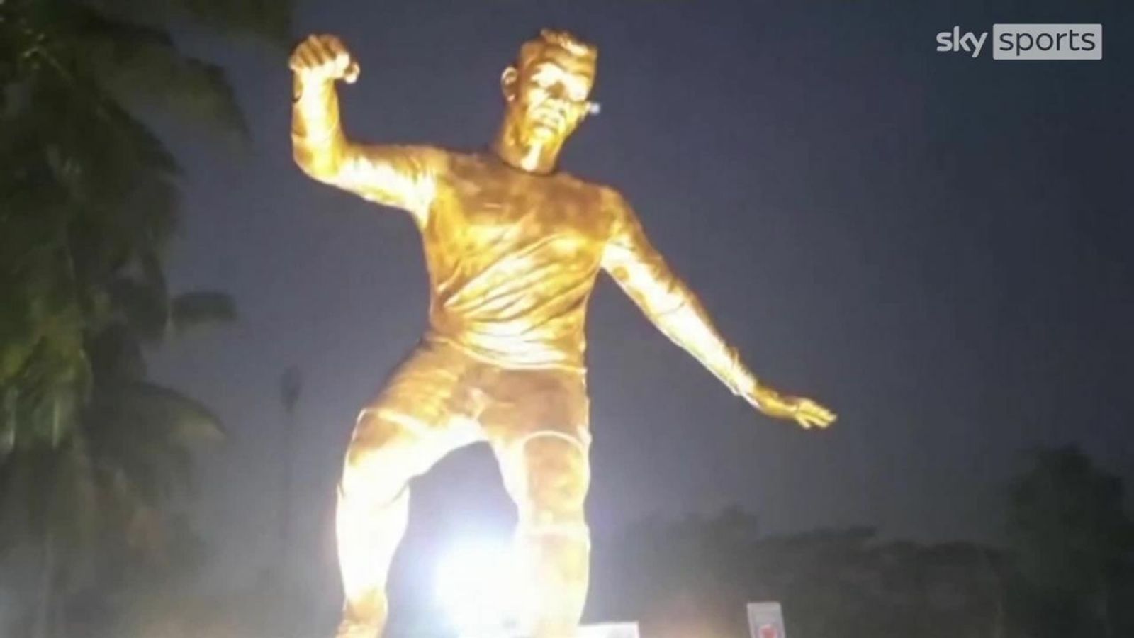 Ronaldo statue unveiled in Goa | Football News | Sky Sports