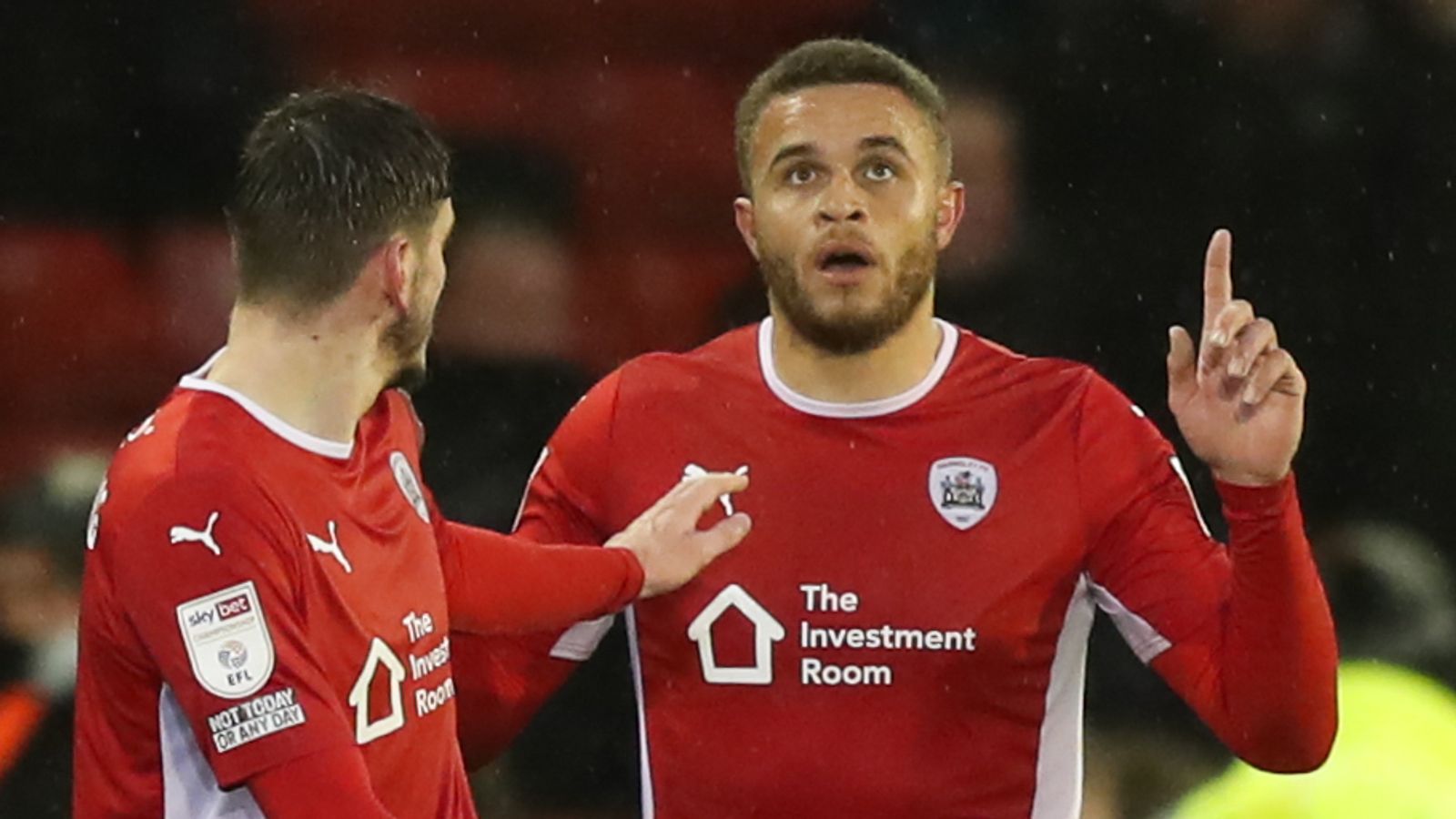Barnsley 1-1 Huddersfield: Carlton Morris earns point for Tykes ...