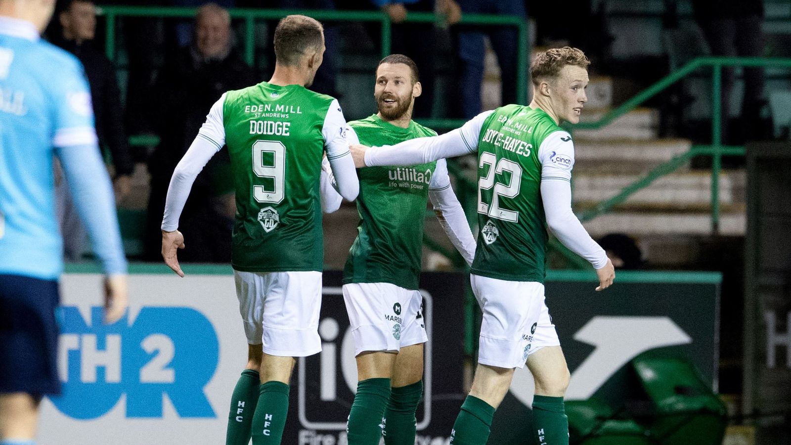 Hibernian 1 - 0 Dundee - Match Report & Highlights