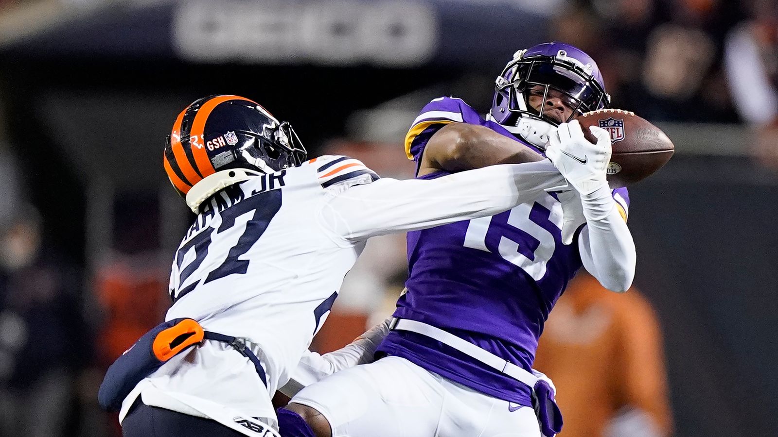 Minnesota Vikings 17-9 Chicago Bears: Vikings into NFC playoff picture ...