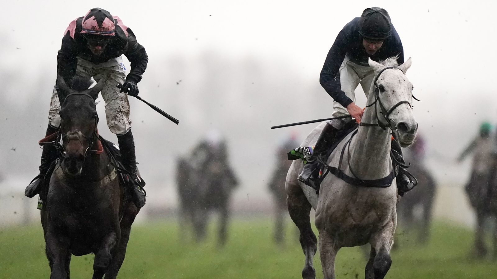 Becher Chase: Snow Leopardess lands Aintree thriller as Charlie ...