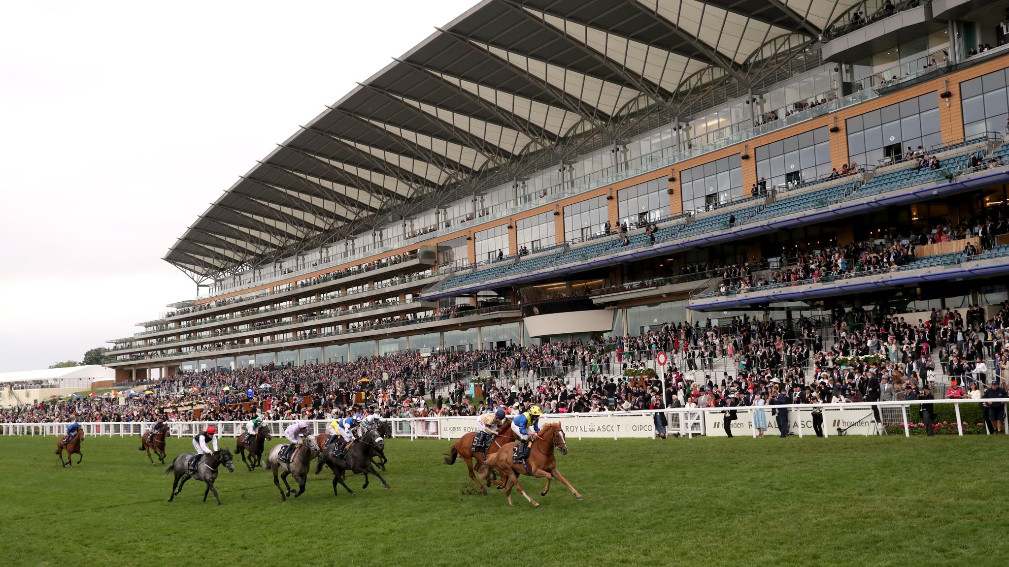 Ascot announce record £15.6m prize money for 2022 as racecourse gets ...