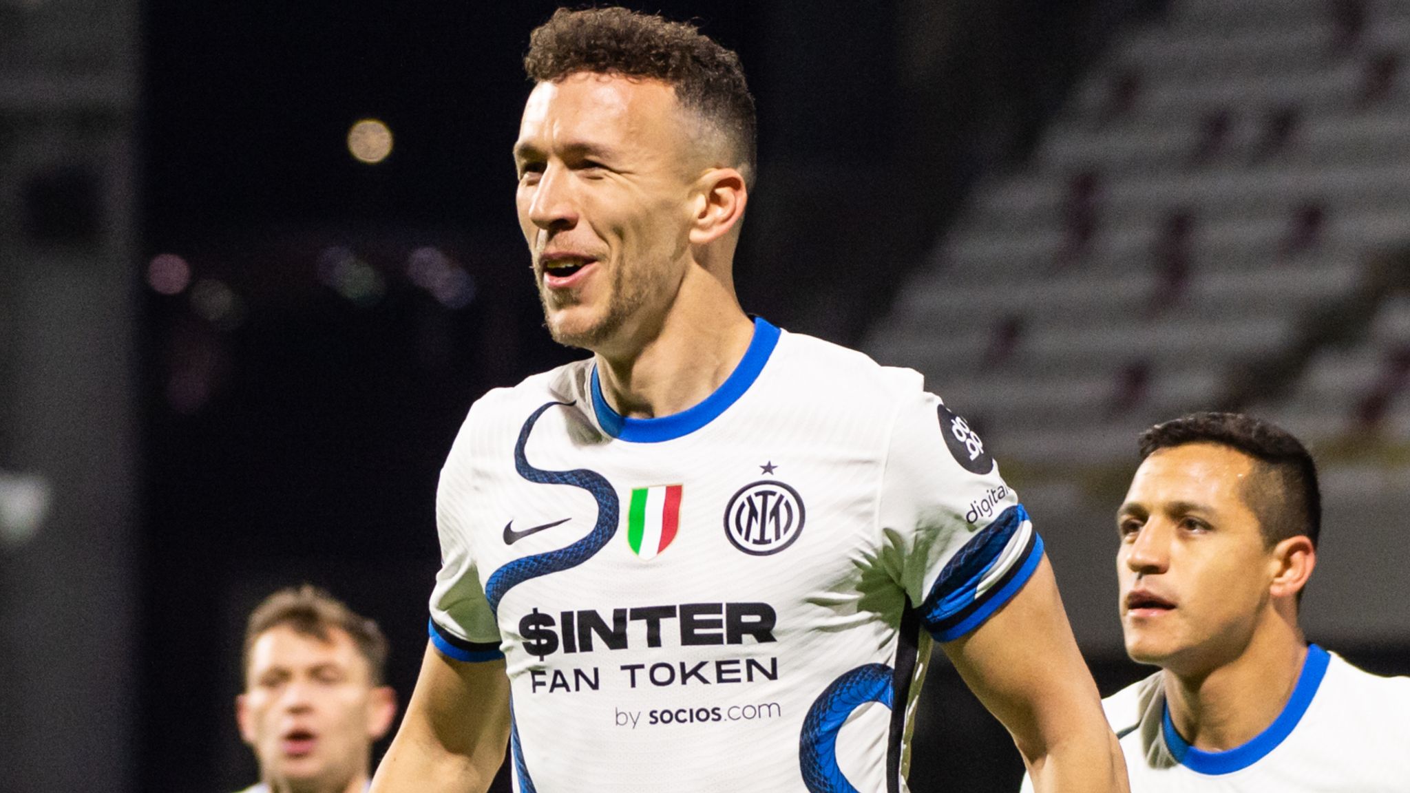 Tottenham transfer news: Spurs complete Ivan Perisic signing on free ...