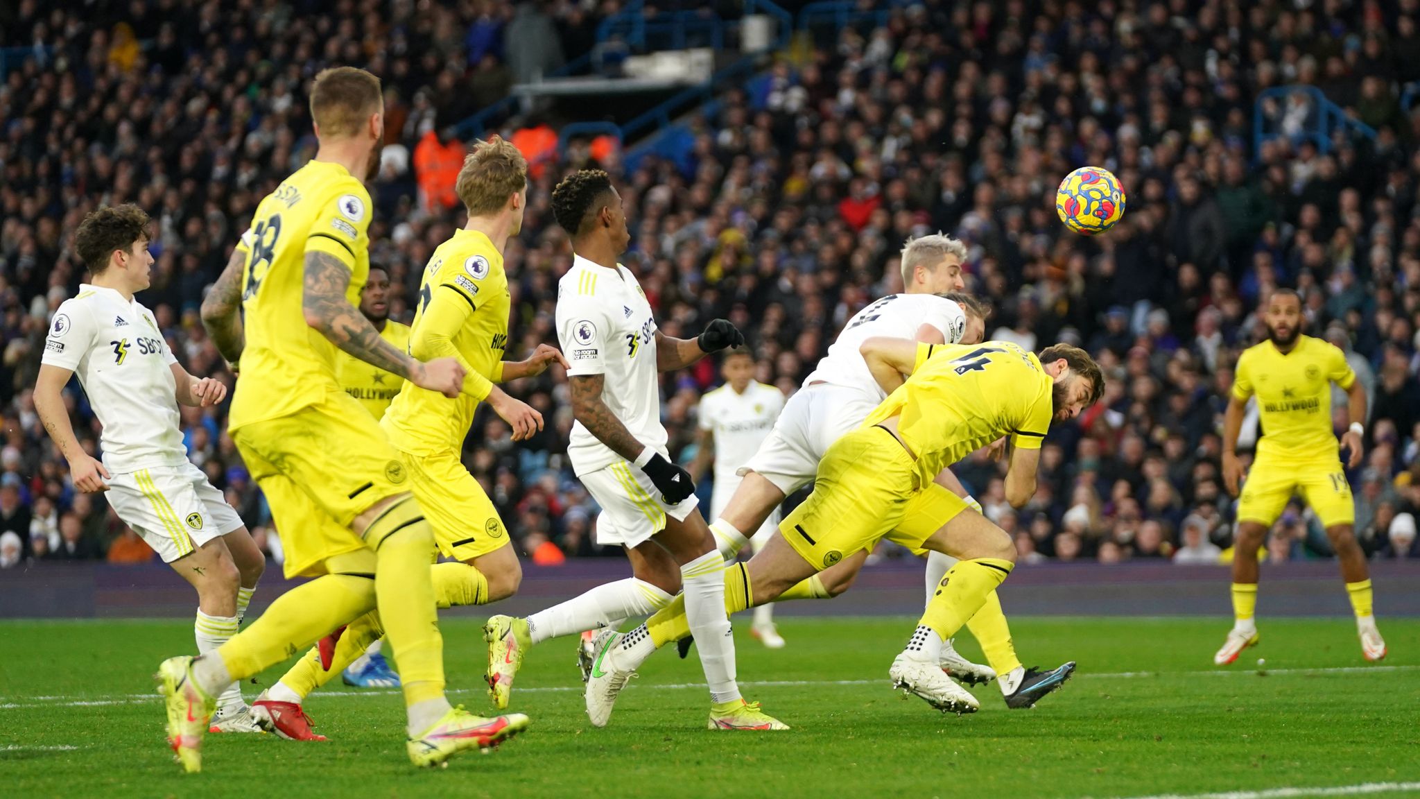 Leeds United 2-2 Brentford: Patrick Bamford's 95th-minute equaliser ...