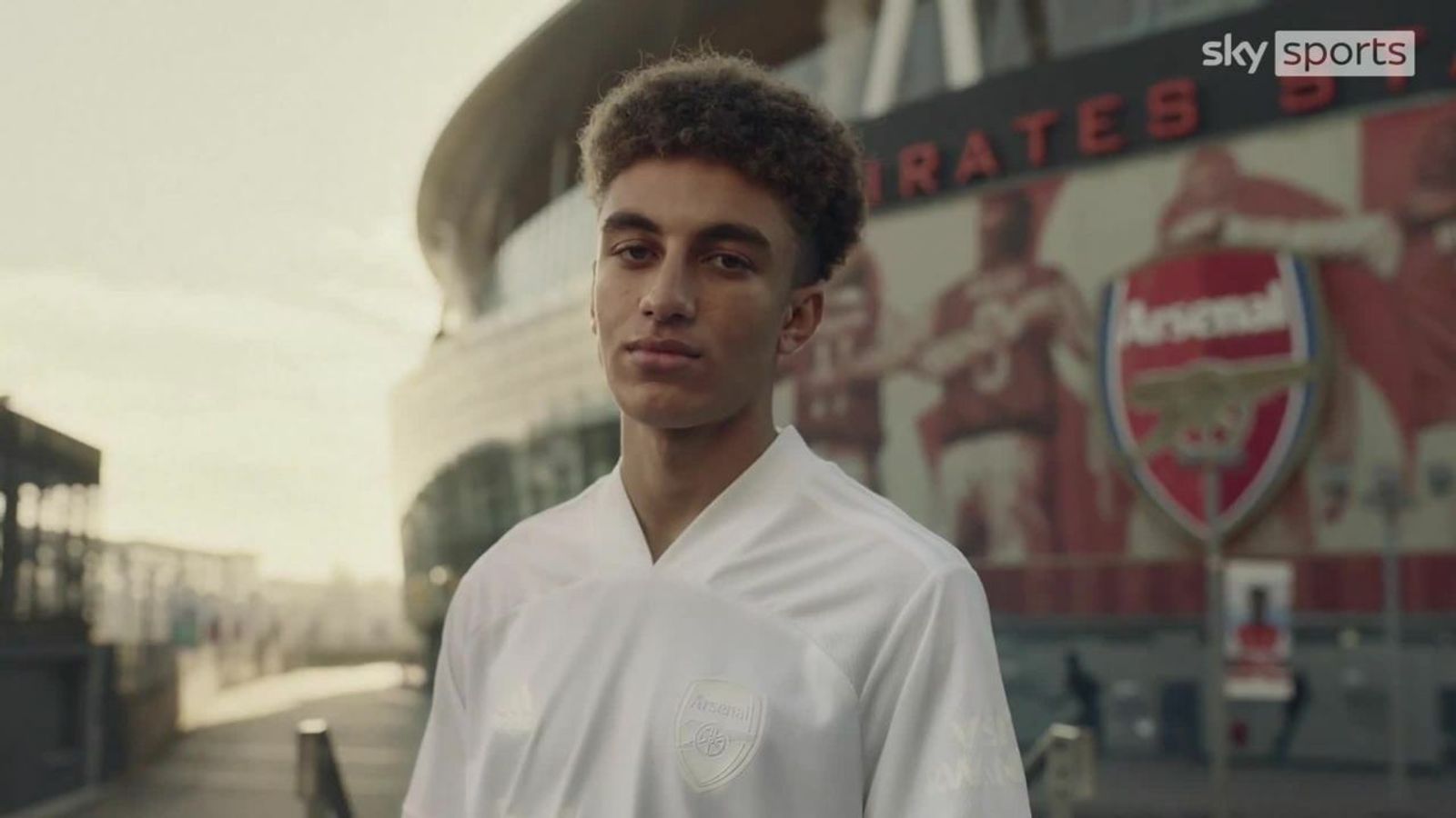 Arsenal and adidas launch second phase of No More Red campaign with men ...