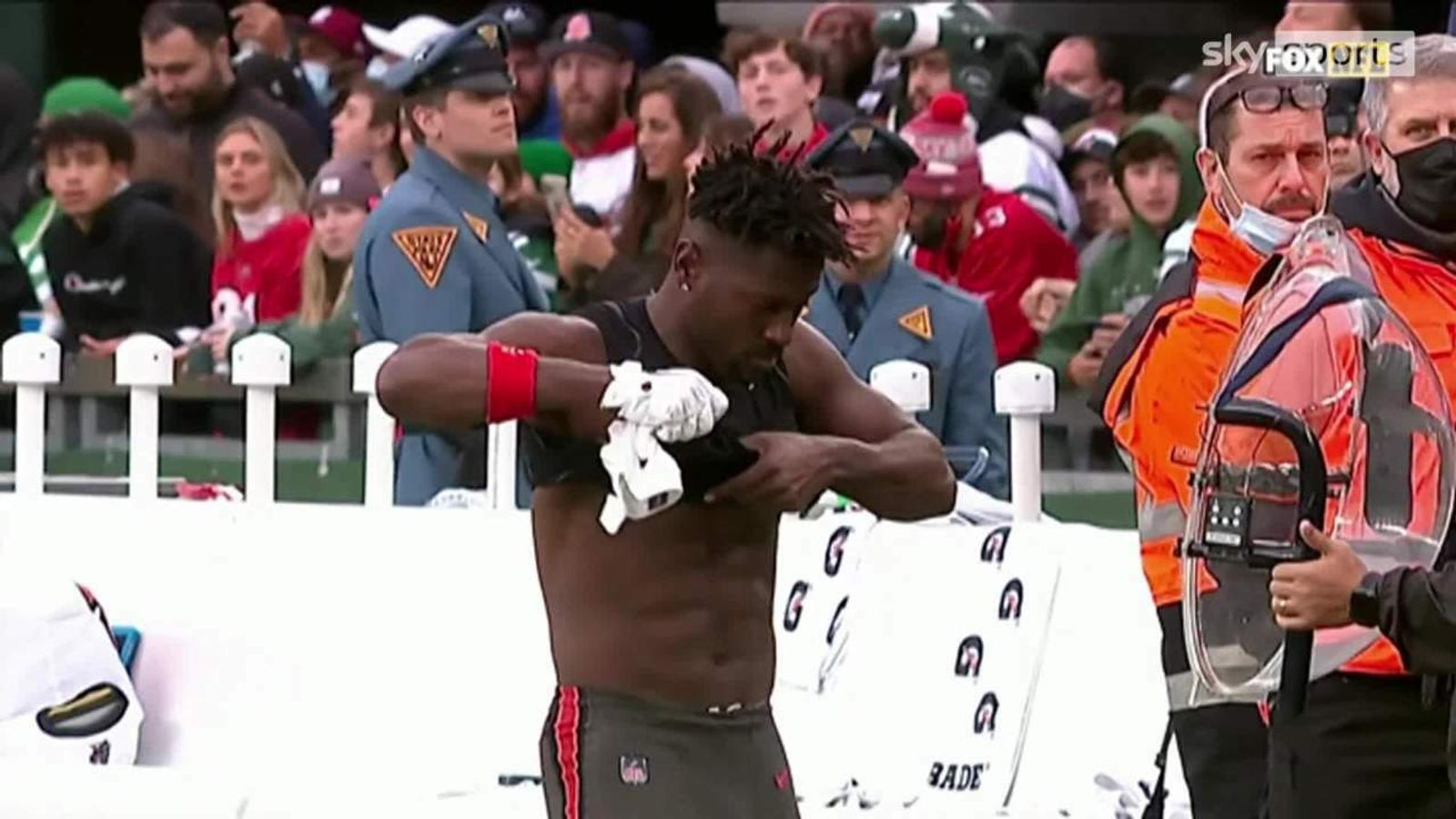 Antonio Brown: Former All-Pro wide receiver facing attempted murder charges in Miami shooting ...