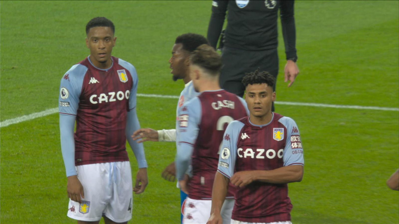 De Gea makes sharp reflex save | Football News | Sky Sports