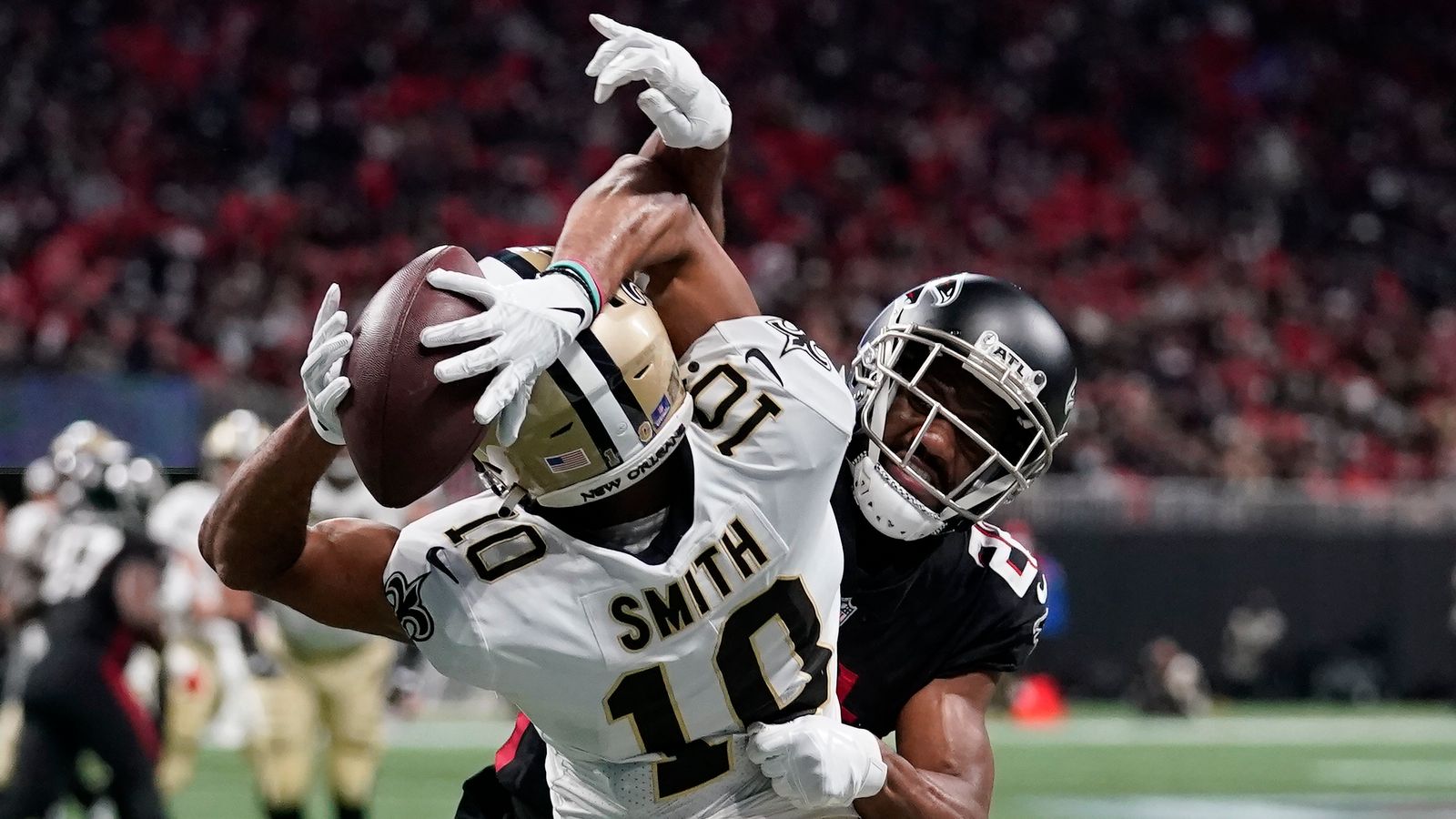 Smith's spectacular touchdown catch | NFL News | Sky Sports