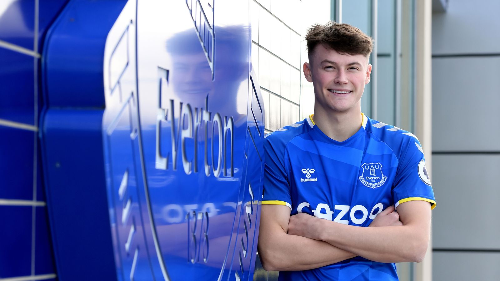 Nathan Patterson: Everton sign right-back from Rangers in £16m deal ...