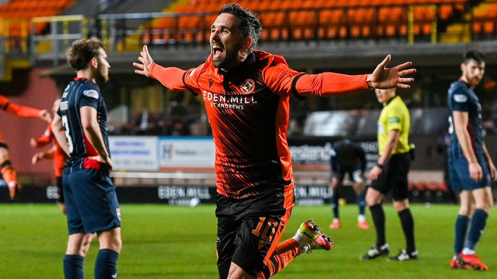 Dundee United 2-1 Ross County: Nicky Clark nets late winner at ...