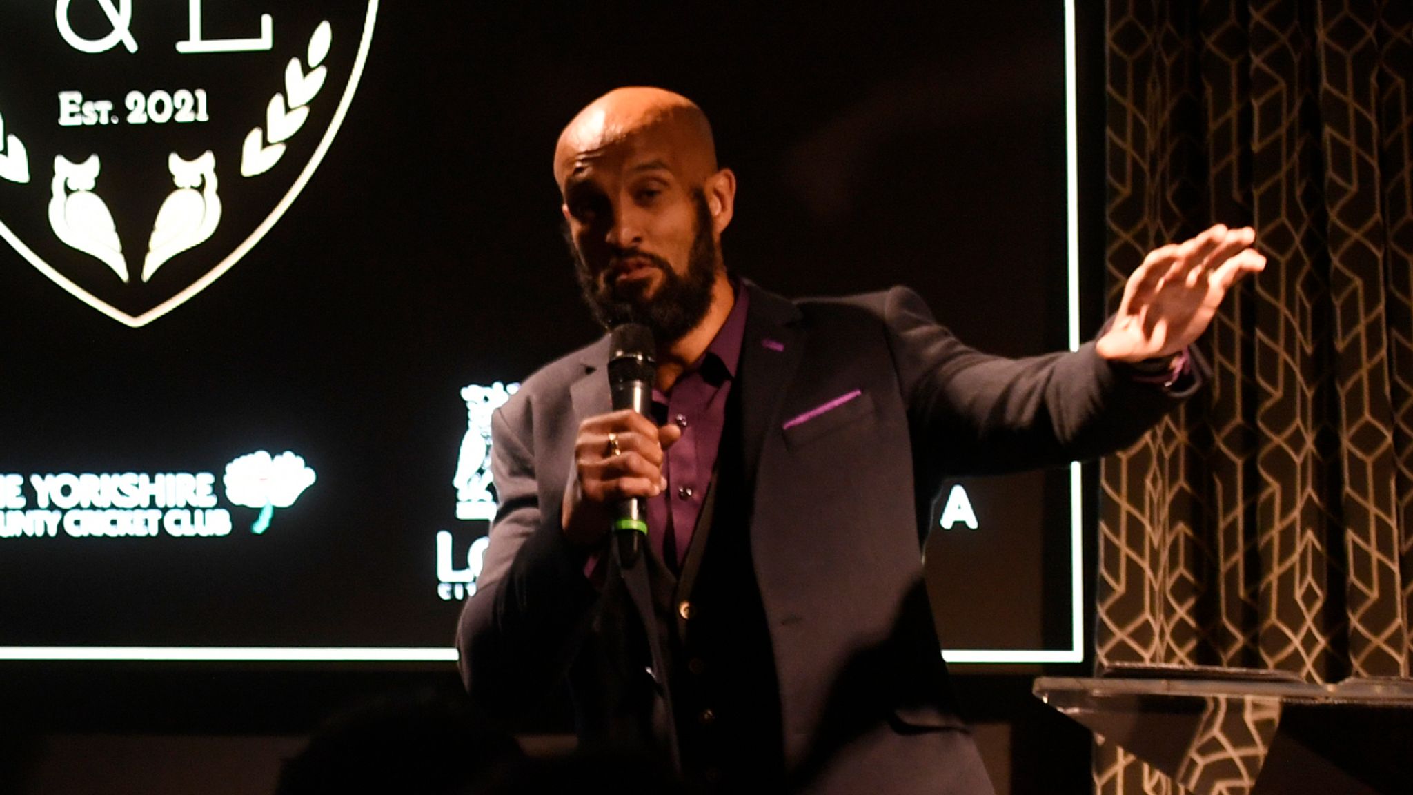 Jamie Jones-Buchanan: Leeds Rhinos icon on the 'massive honour' of ...