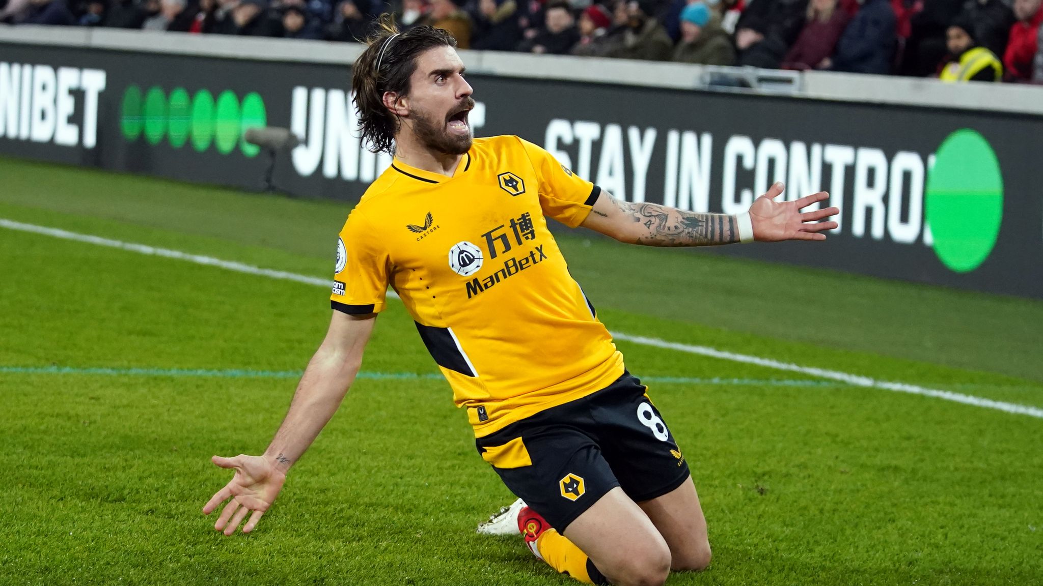 Brentford 1-2 Wolves: Ruben Neves scores magical winner for visitors ...