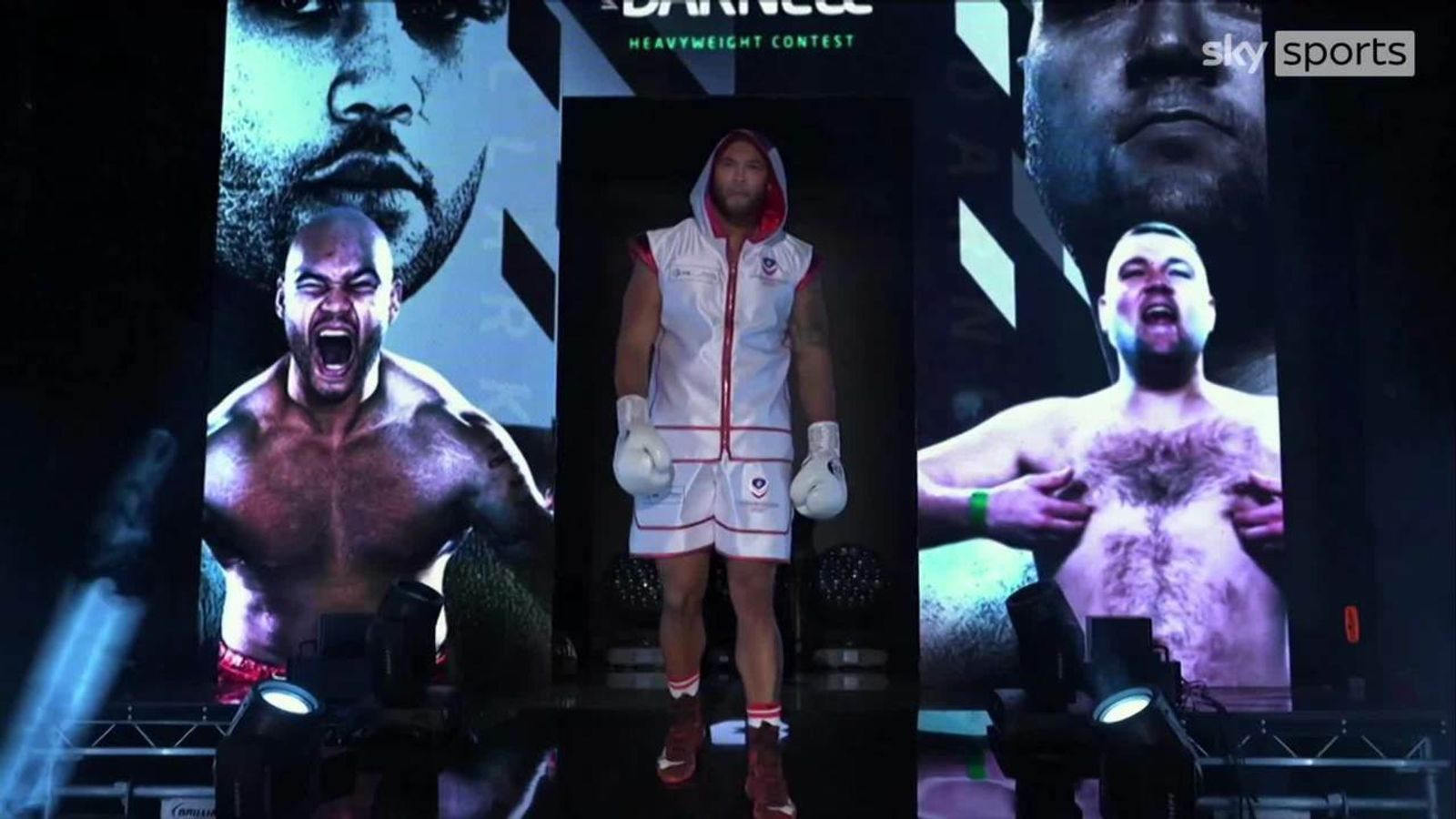 Frazer Clarke stampedes to fast knockout over Jake Darnell to begin ...