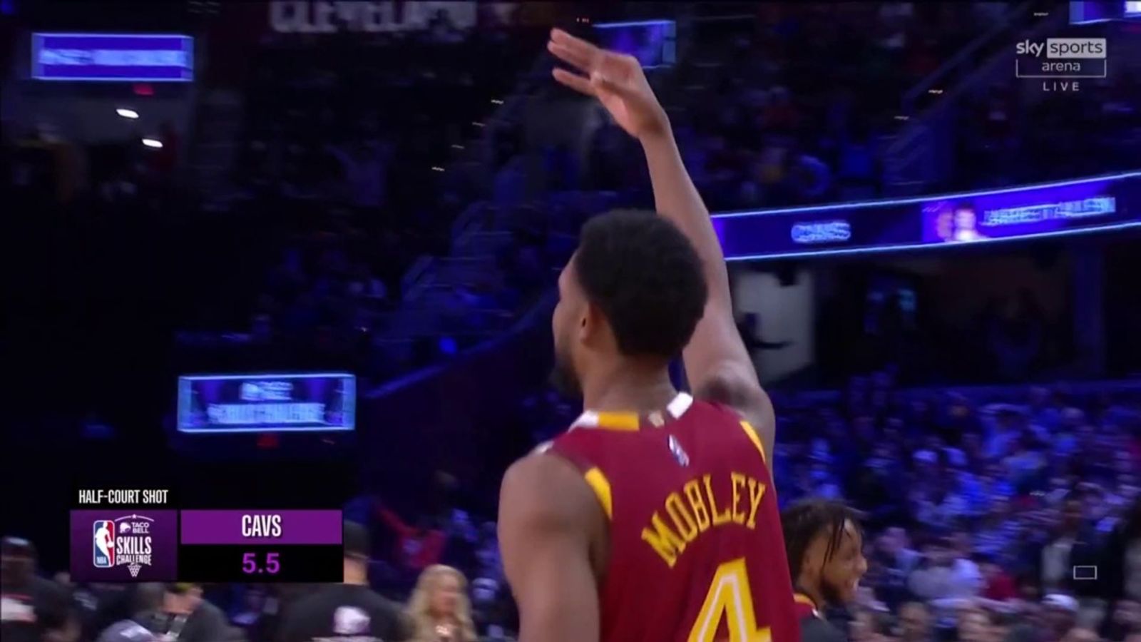 Evan Mobley wins the Skills Challenge with half-court stunner! | NBA ...