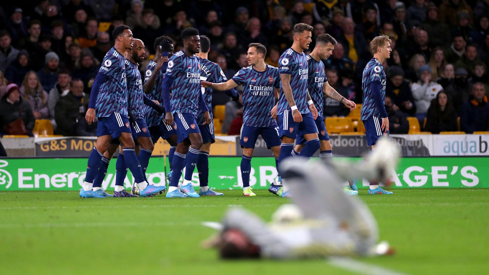 Wolves 0-1 Arsenal: Gabriel goal takes Gunners fifth despite Gabriel ...