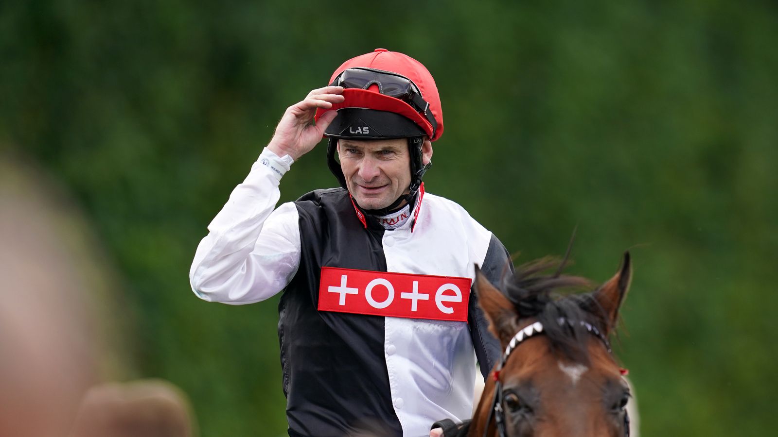 Rab Havlin's weighing room secrets | Racing News | Sky Sports