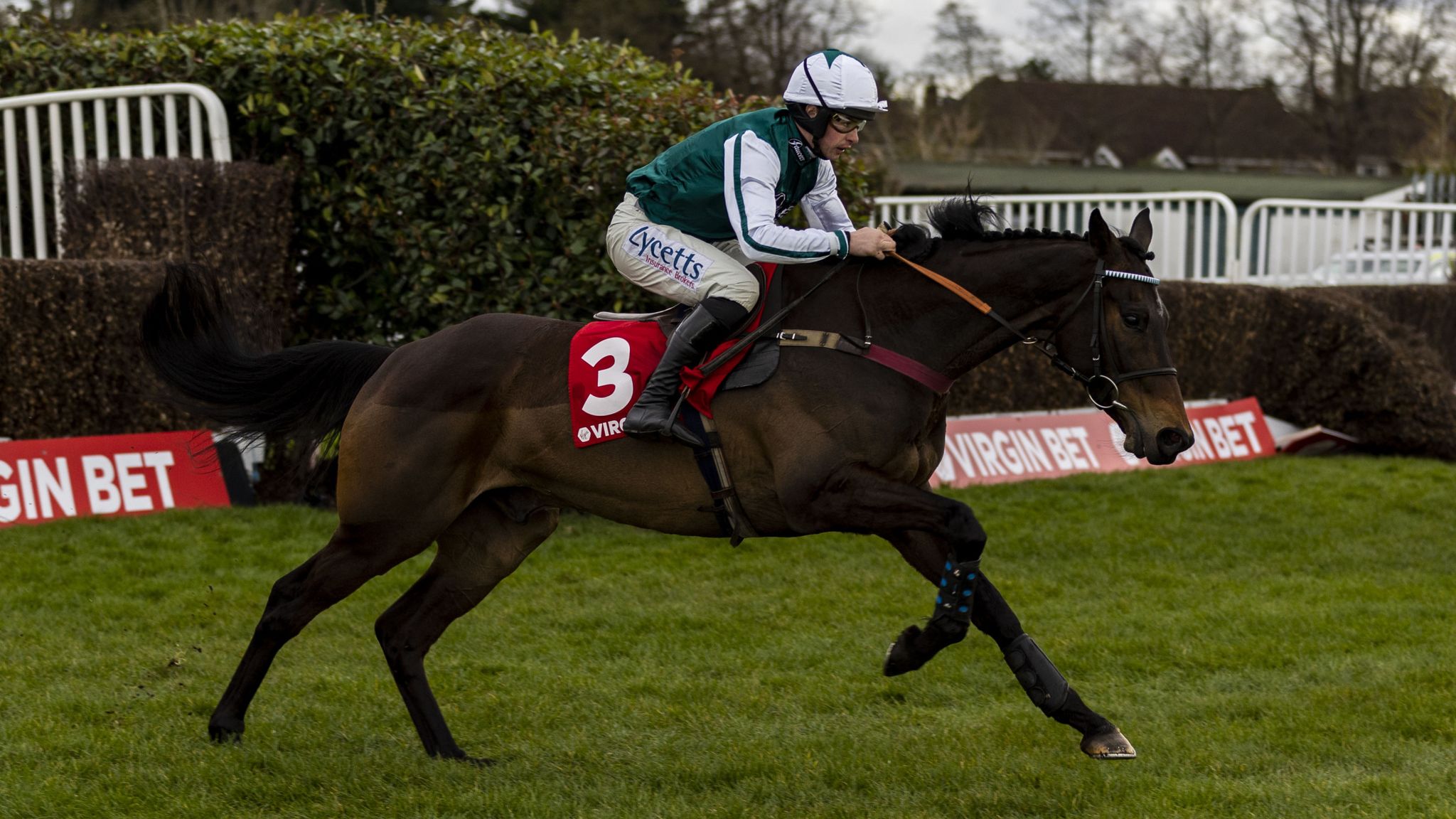 Scilly Isles Novices' Chase: L'Homme Presse delivers first Grade One ...
