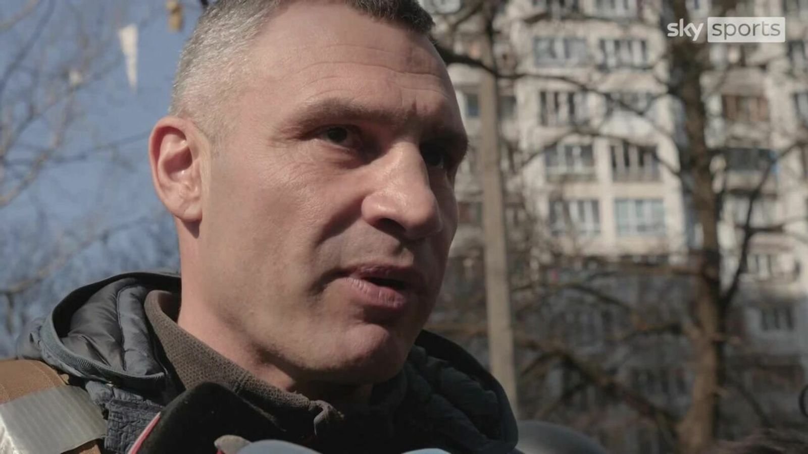 Former boxing champion Vitali Klitschko defending Ukrainian capital ...