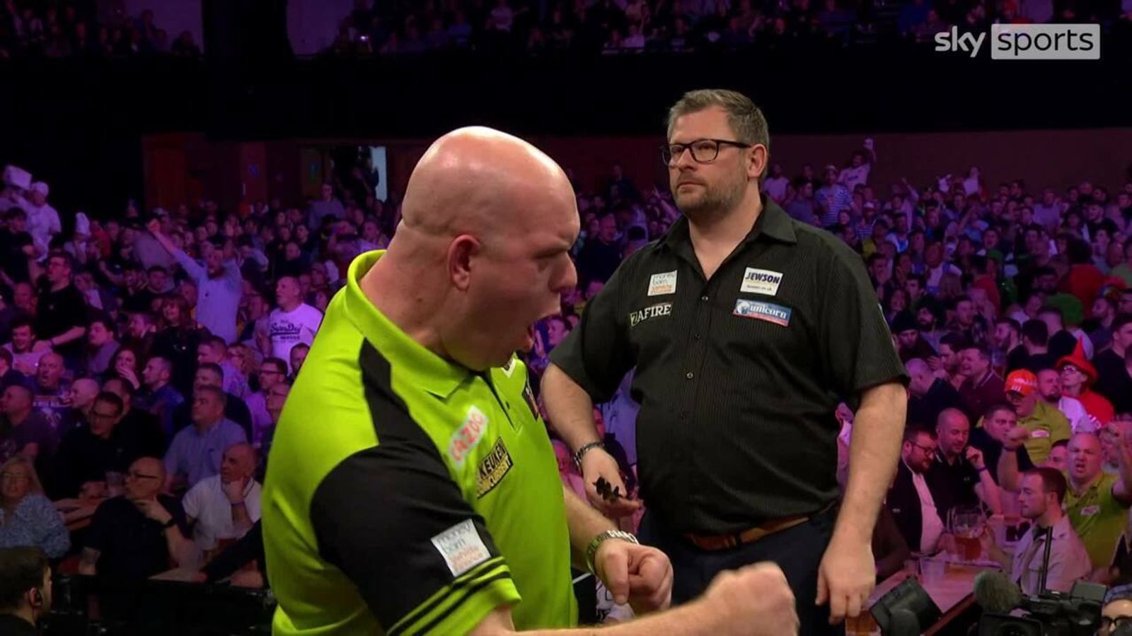 MVG breaks Wade throw with 121 | Darts News | Sky Sports