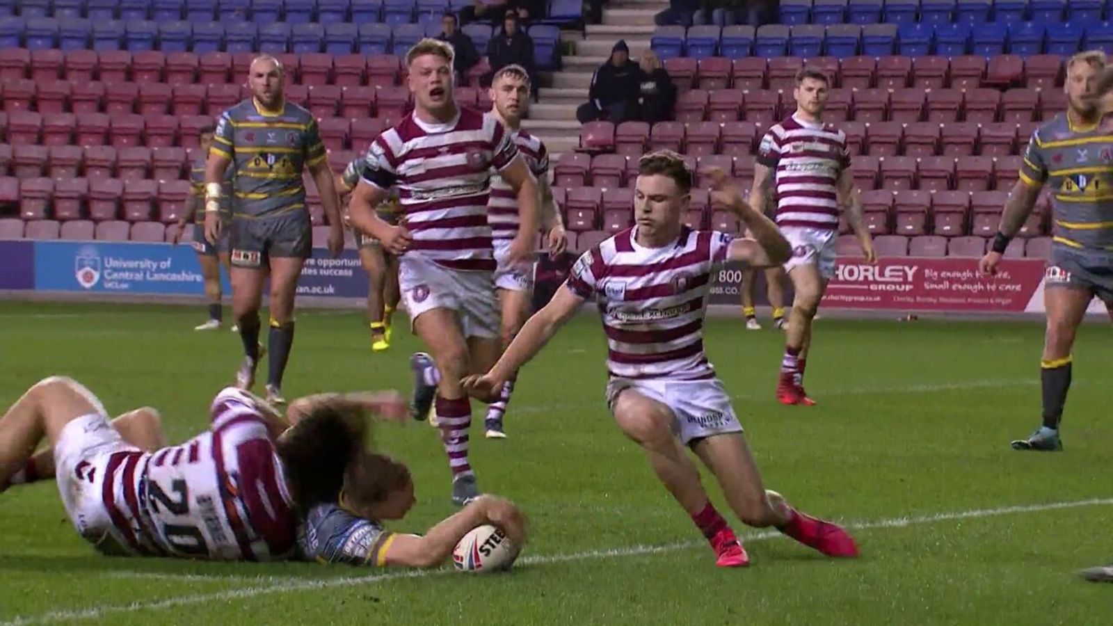 Jake Trueman keeps hope alive for Tigers! | Rugby League News | Sky Sports