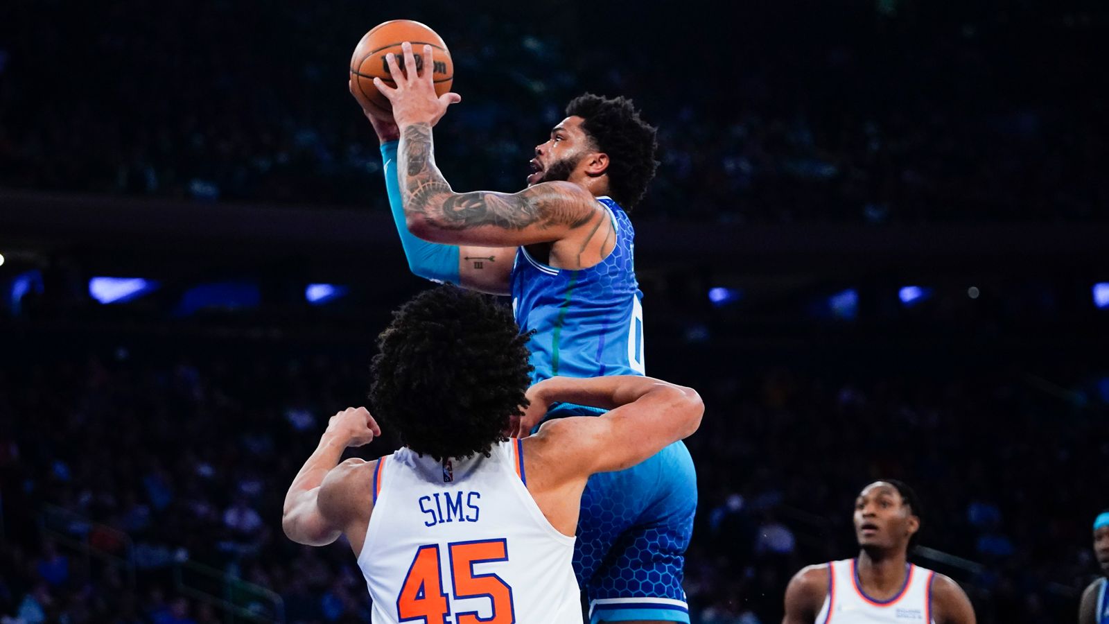 NBA Wk24: Charlotte Hornets 125-114 New York Knicks | NBA News | Sky Sports