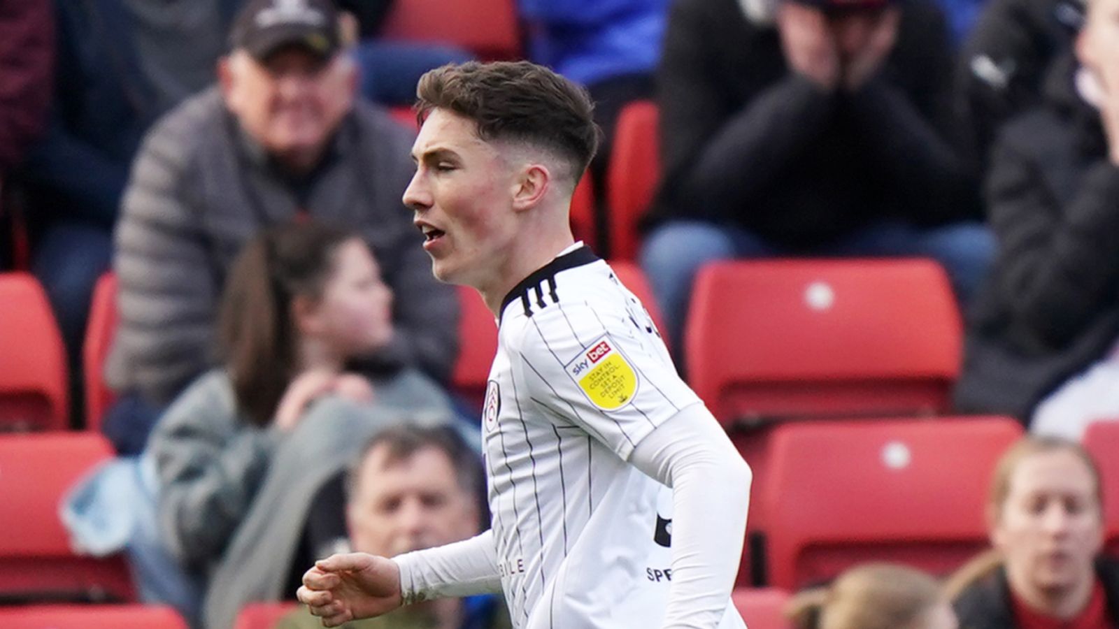 Barnsley 1-1 Fulham: Harry Wilson hits stunning equaliser to rescue ...