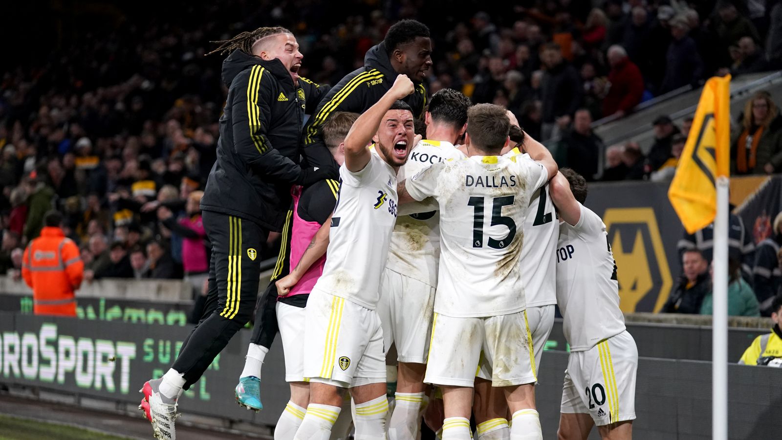 Wolves 2-3 Leeds highlights | Football News | Sky Sports