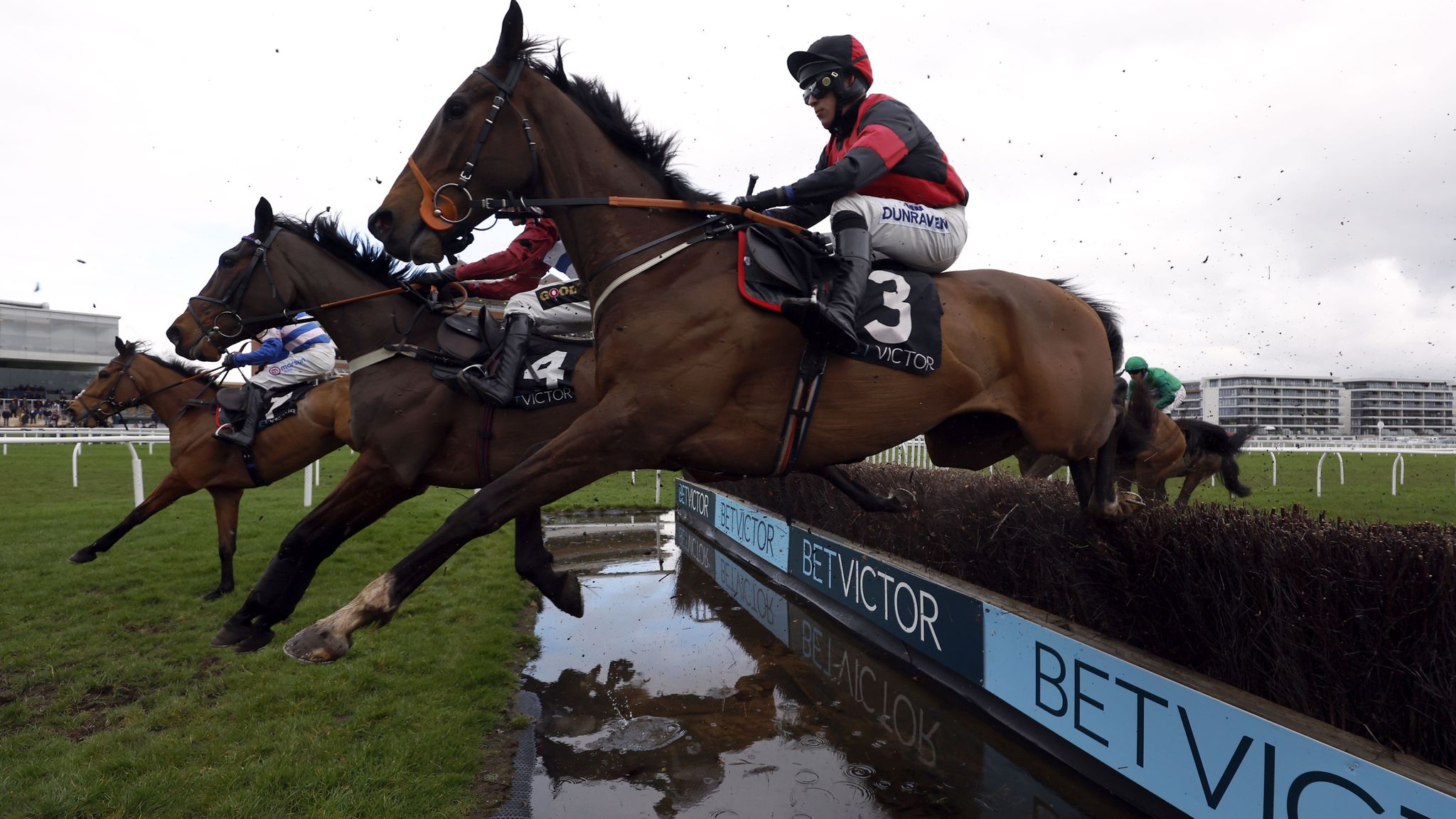 Grand National meeting: Marsh Chase runner-by-runner guide for Friday's ...