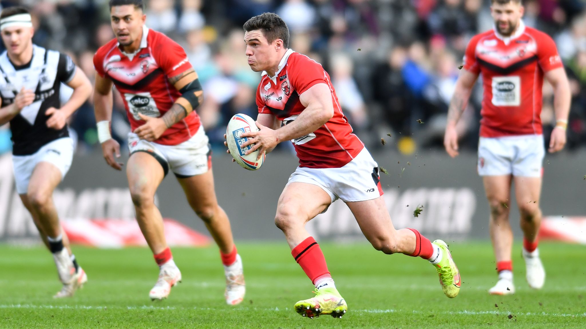 Super League: How Brodie Croft and Marc Sneyd aim to get Salford Red ...